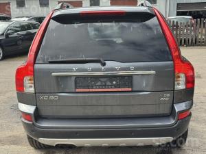 Grey Volvo XC90 2009 in Riga, with an engine capacity of 2.40 L and mileage of 235 thousand km for 8850 €, photo 6 on AUTOMOTO.COM.LV