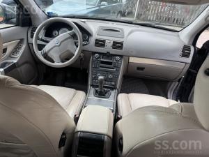 Grey Volvo XC90 2009 in Riga, with an engine capacity of 2.40 L and mileage of 235 thousand km for 8850 €, photo 21 on AUTOMOTO.COM.LV