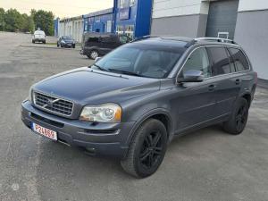 Grey Volvo XC90 2009 in Jonava, with an engine capacity of 2.40 L and mileage of 300 thousand km for 4499 €, photo  on AUTOMOTO.COM.LV