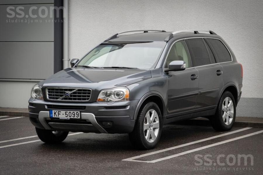 Pelēks Volvo XC90 2009 Rīga, ar dzinēja tilpumu 2.40 L un nobraukumu 283 tūkst. km par 6100 €, foto 1 vietnē AUTOMOTO.COM.LV