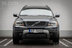 Pelēks Volvo XC90 2009 Rīga, ar dzinēja tilpumu 2.40 L un nobraukumu 283 tūkst. km par 6100 €, foto 3 vietnē AUTOMOTO.COM.LV