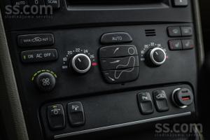 Pelēks Volvo XC90 2009 Rīga, ar dzinēja tilpumu 2.40 L un nobraukumu 283 tūkst. km par 6100 €, foto 23 vietnē AUTOMOTO.COM.LV