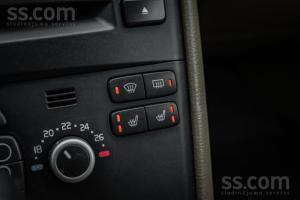 Pelēks Volvo XC90 2009 Rīga, ar dzinēja tilpumu 2.40 L un nobraukumu 283 tūkst. km par 6100 €, foto 24 vietnē AUTOMOTO.COM.LV