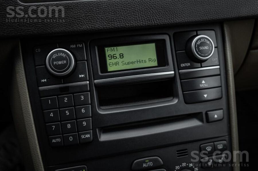 Pelēks Volvo XC90 2009 Rīga, ar dzinēja tilpumu 2.40 L un nobraukumu 283 tūkst. km par 6100 €, foto 25 vietnē AUTOMOTO.COM.LV