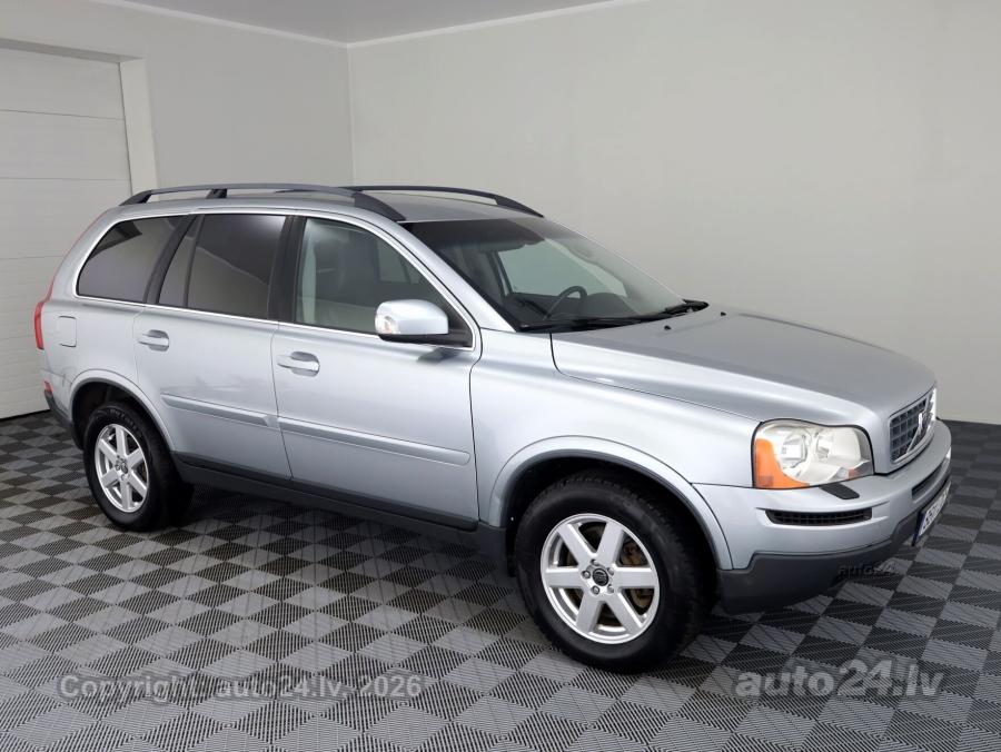 Pelēks Volvo XC90 2009 Tallina, ar dzinēja tilpumu 2.40 L un nobraukumu 204 tūkst. km par 5999 €, foto 1 vietnē AUTOMOTO.COM.LV