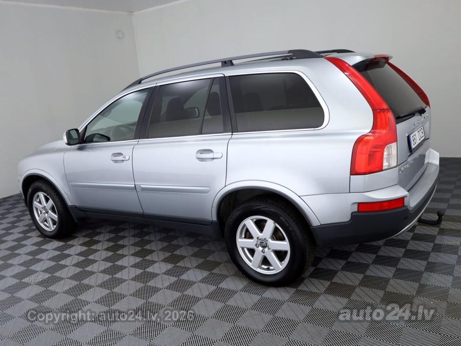 Pelēks Volvo XC90 2009 Tallina, ar dzinēja tilpumu 2.40 L un nobraukumu 204 tūkst. km par 5999 €, foto 5 vietnē AUTOMOTO.COM.LV