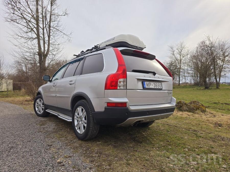 Grey Volvo XC90 2010 in Riga, with an engine capacity of 3.20 L and mileage of 295 thousand km for 6700 €, photo 5 on AUTOMOTO.COM.LV