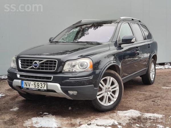 Grey Volvo XC90 2010 in Riga, with an engine capacity of 2.40 L and mileage of 254 thousand km for 5850 €, photo 1 on AUTOMOTO.COM.LV