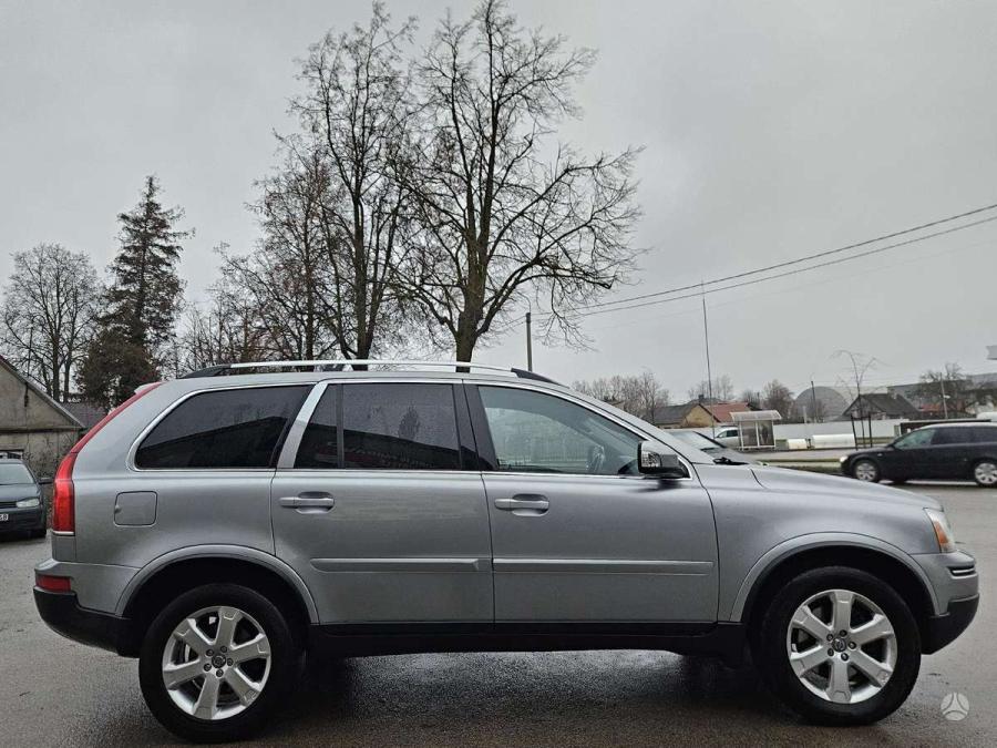 Pelēks Volvo XC90 2010 Šauļi, ar dzinēja tilpumu 2.40 L un nobraukumu 334 tūkst. km par 8450 €, foto 10 vietnē AUTOMOTO.COM.LV