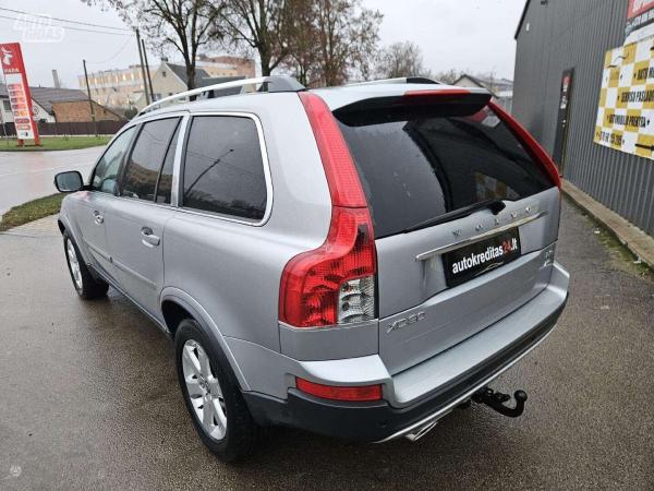 Grey Volvo XC90 2010 in Siauliai, with an engine capacity of 2.40 L and mileage of 334 thousand km for 8450 €, photo 5 on AUTOMOTO.COM.LV