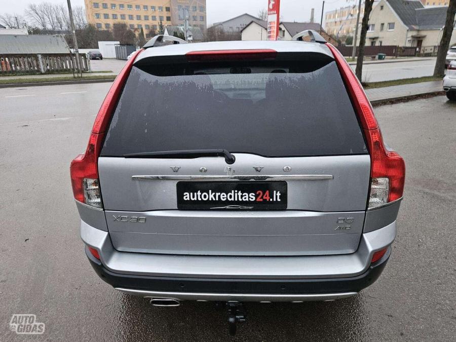 Grey Volvo XC90 2010 in Siauliai, with an engine capacity of 2.40 L and mileage of 334 thousand km for 8450 €, photo 11 on AUTOMOTO.COM.LV