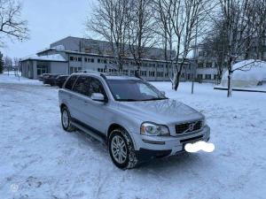 Pelēks Volvo XC90 2010 Raseiniai, ar dzinēja tilpumu 2.40 L un nobraukumu 234 tūkst. km par 7650 €, foto  vietnē AUTOMOTO.COM.LV