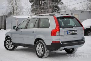 Grey Volvo XC90 2010 in Riga, with an engine capacity of 2.40 L and mileage of 177 thousand km for 9990 €, photo 3 on AUTOMOTO.COM.LV