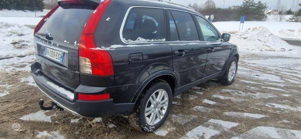 Pelēks Volvo XC90 2010 Utena, ar dzinēja tilpumu 2.40 L un nobraukumu 280 tūkst. km par 7450 €, foto 3 vietnē AUTOMOTO.COM.LV