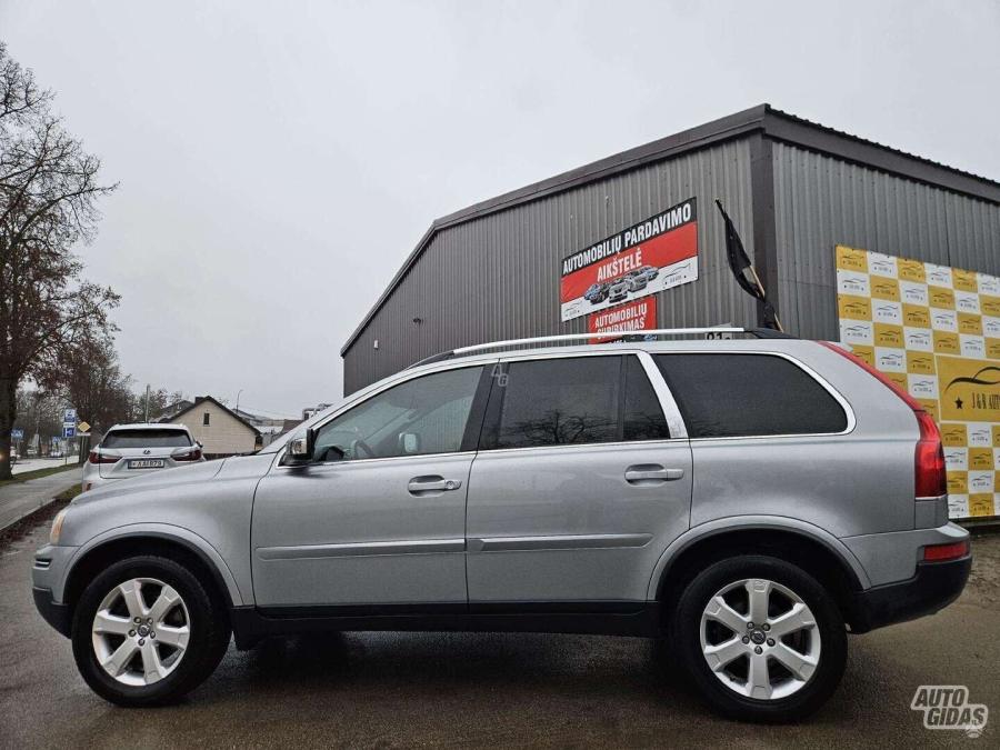 Grey Volvo XC90 2010 in Siauliai, with an engine capacity of 2.40 L and mileage of 334 thousand km for 8450 €, photo 7 on AUTOMOTO.COM.LV