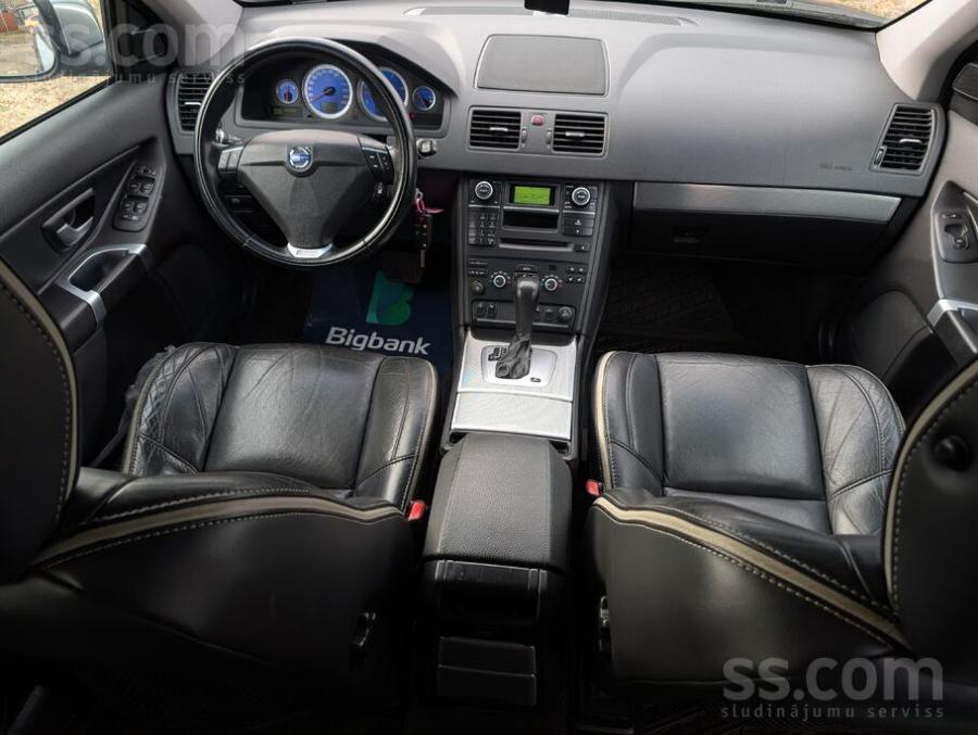 Pelēks Volvo XC90 2010 Rīga, ar dzinēja tilpumu 2.40 L un nobraukumu 320 tūkst. km par 8600 €, foto 20 vietnē AUTOMOTO.COM.LV