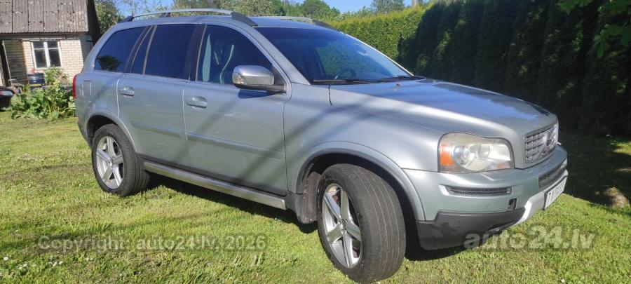 Grey Volvo XC90 2010 in Tallinn, with an engine capacity of 2.40 L and mileage of 0 thousand km for 7900 €, photo 3 on AUTOMOTO.COM.LV