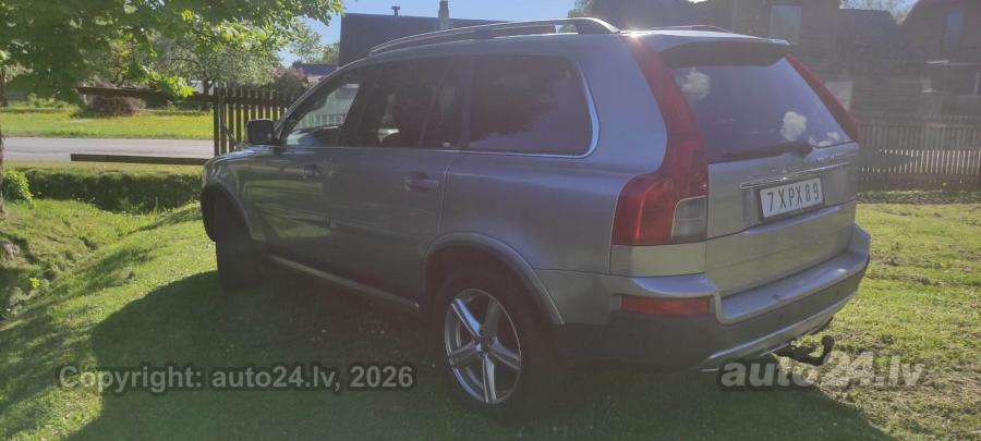 Grey Volvo XC90 2010 in Tallinn, with an engine capacity of 2.40 L and mileage of 0 thousand km for 7900 €, photo 6 on AUTOMOTO.COM.LV