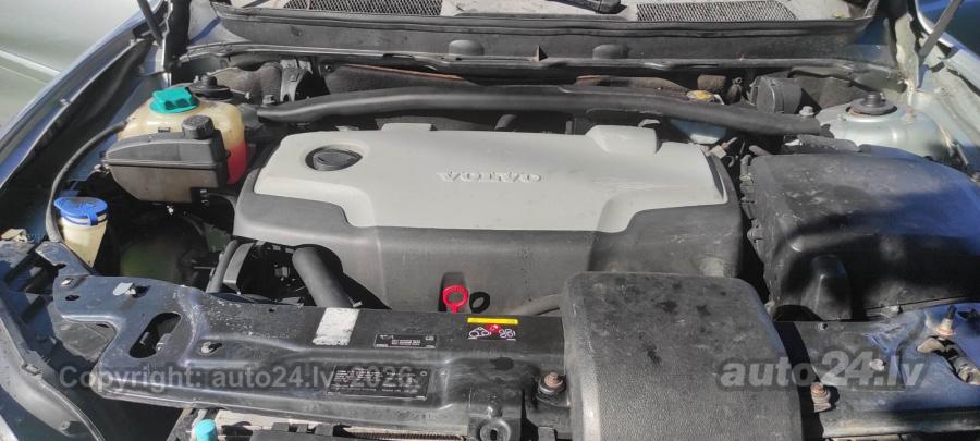 Grey Volvo XC90 2010 in Tallinn, with an engine capacity of 2.40 L and mileage of 0 thousand km for 7900 €, photo 9 on AUTOMOTO.COM.LV