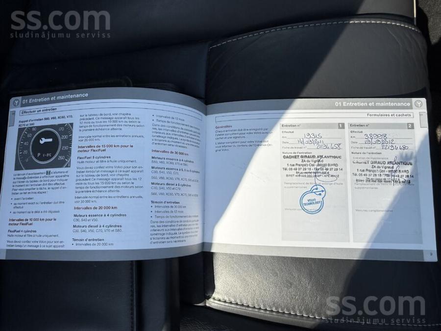Grey Volvo XC90 2010 in Riga, with an engine capacity of 2.40 L and mileage of 308 thousand km for 8900 €, photo 32 on AUTOMOTO.COM.LV