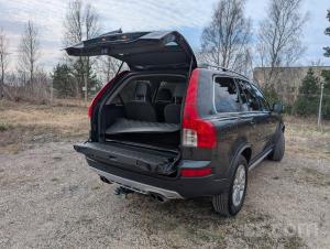 Pelēks Volvo XC90 2010 Rīga, ar dzinēja tilpumu 2.40 L un nobraukumu 320 tūkst. km par 8100 €, foto 14 vietnē AUTOMOTO.COM.LV