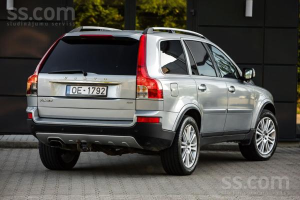 Pelēks Volvo XC90 2010 Jelgava, ar dzinēja tilpumu 2.40 L un nobraukumu 0 tūkst. km par 8990 €, foto 4 vietnē AUTOMOTO.COM.LV