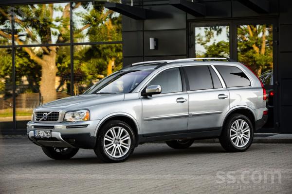 Pelēks Volvo XC90 2010 Jelgava, ar dzinēja tilpumu 2.40 L un nobraukumu 0 tūkst. km par 8990 €, foto 1 vietnē AUTOMOTO.COM.LV
