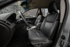 Pelēks Volvo XC90 2010 Jelgava, ar dzinēja tilpumu 2.40 L un nobraukumu 260 tūkst. km par 8990 €, foto 18 vietnē AUTOMOTO.COM.LV