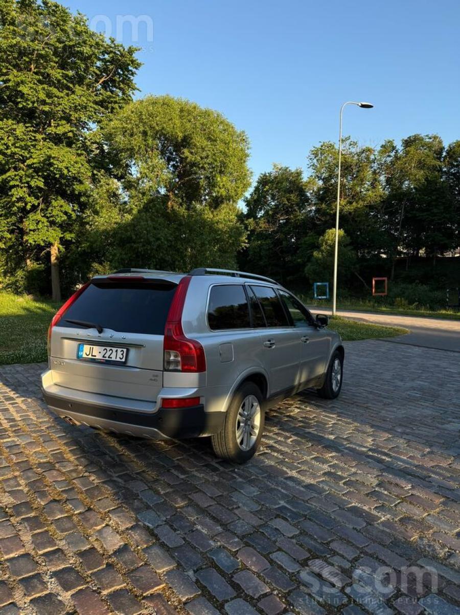 Pelēks Volvo XC90 2010 Rēzekne, ar dzinēja tilpumu 3.20 L un nobraukumu 253 tūkst. km par 8200 €, foto 4 vietnē AUTOMOTO.COM.LV