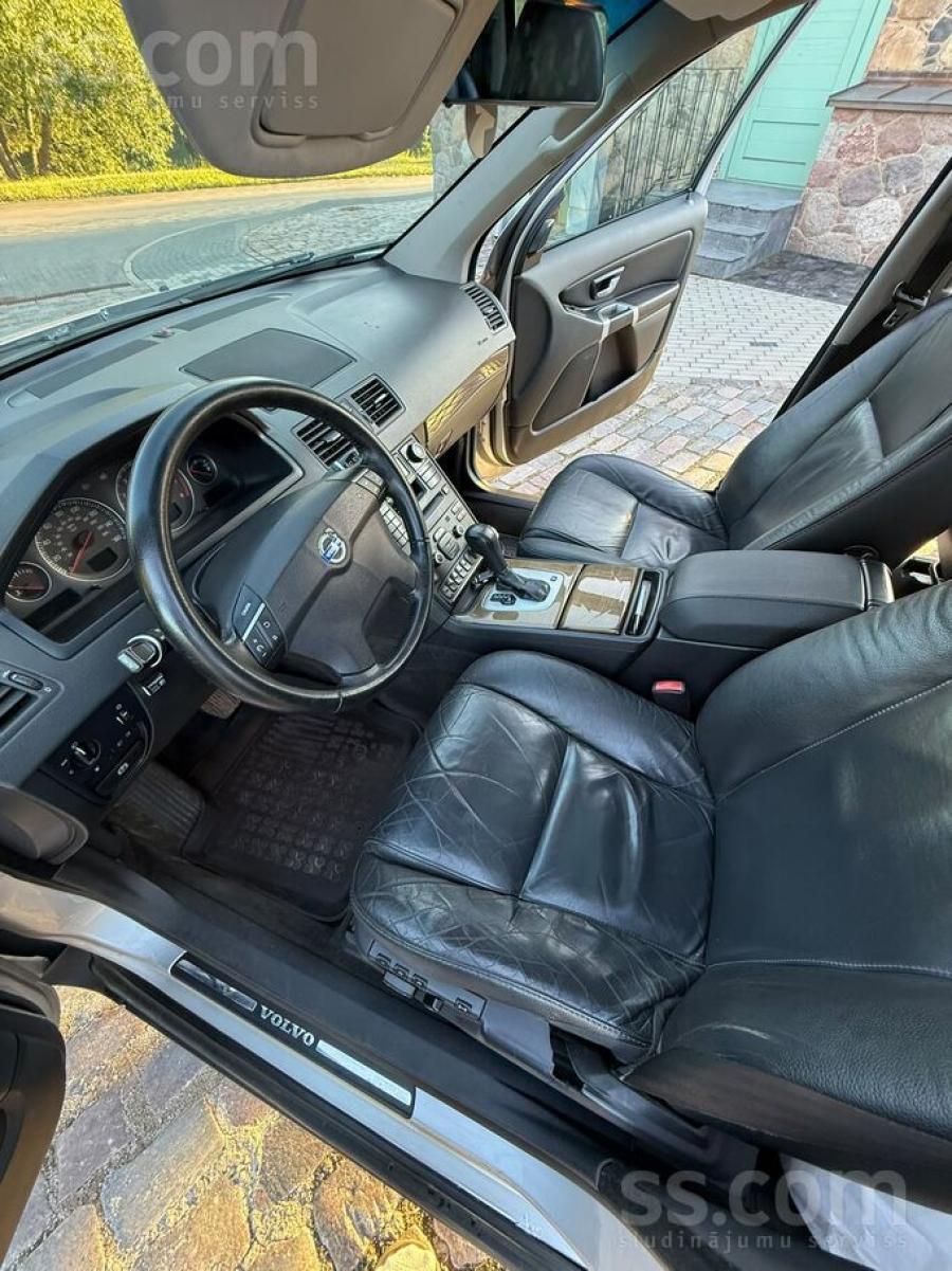 Pelēks Volvo XC90 2010 Rēzekne, ar dzinēja tilpumu 3.20 L un nobraukumu 253 tūkst. km par 8200 €, foto 12 vietnē AUTOMOTO.COM.LV
