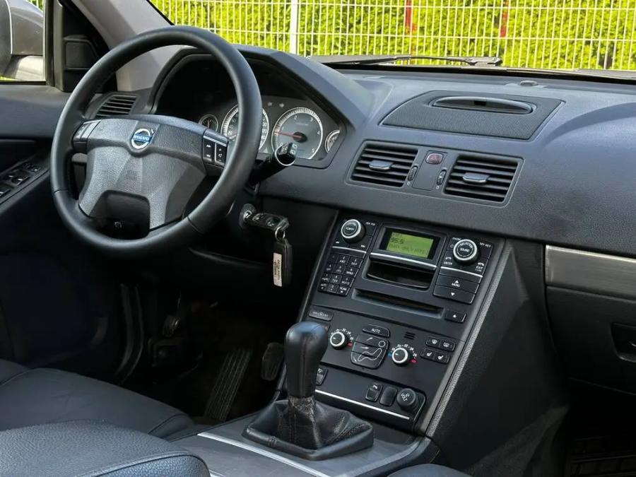 Pelēks Volvo XC90 2010 Jelgava, ar dzinēja tilpumu 2.40 L un nobraukumu 324 tūkst. km par 8490 €, foto 11 vietnē AUTOMOTO.COM.LV