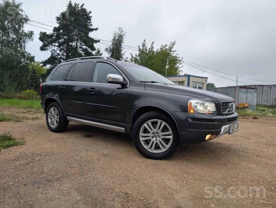 Pelēks Volvo XC90 2010 Rīga, ar dzinēja tilpumu 2.40 L un nobraukumu 320 tūkst. km par 8500 €, foto 3 vietnē AUTOMOTO.COM.LV