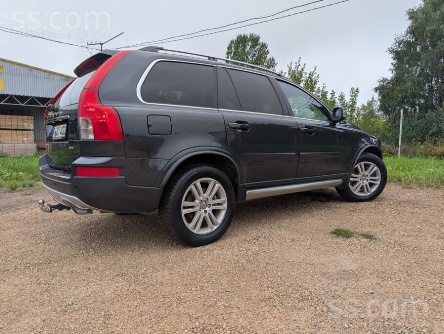 Pelēks Volvo XC90 2010 Rīga, ar dzinēja tilpumu 2.40 L un nobraukumu 320 tūkst. km par 8500 €, foto 13 vietnē AUTOMOTO.COM.LV
