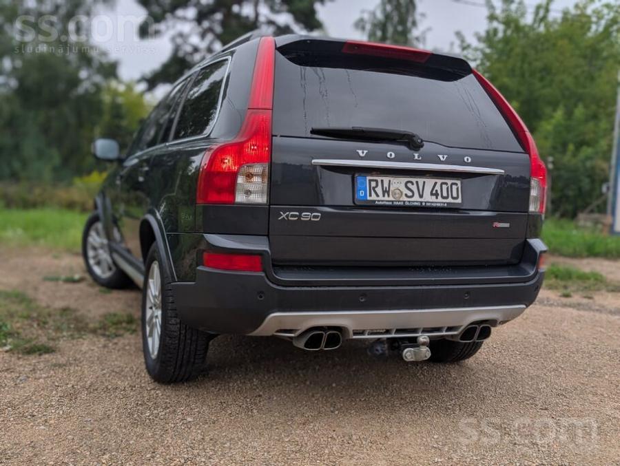 Pelēks Volvo XC90 2010 Rīga, ar dzinēja tilpumu 2.40 L un nobraukumu 320 tūkst. km par 8500 €, foto 14 vietnē AUTOMOTO.COM.LV