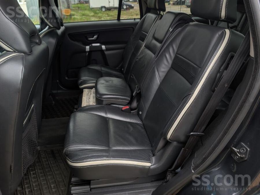 Pelēks Volvo XC90 2010 Rīga, ar dzinēja tilpumu 2.40 L un nobraukumu 320 tūkst. km par 8500 €, foto 17 vietnē AUTOMOTO.COM.LV
