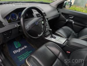 Pelēks Volvo XC90 2010 Rīga, ar dzinēja tilpumu 2.40 L un nobraukumu 320 tūkst. km par 8500 €, foto 23 vietnē AUTOMOTO.COM.LV