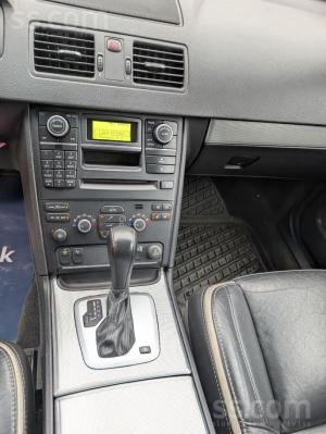Pelēks Volvo XC90 2010 Rīga, ar dzinēja tilpumu 2.40 L un nobraukumu 320 tūkst. km par 8500 €, foto 26 vietnē AUTOMOTO.COM.LV