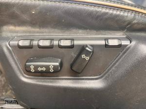 Pelēks Volvo XC90 2010 Trakai, ar dzinēja tilpumu 2.40 L un nobraukumu 262 tūkst. km par 7000 €, foto 12 vietnē AUTOMOTO.COM.LV