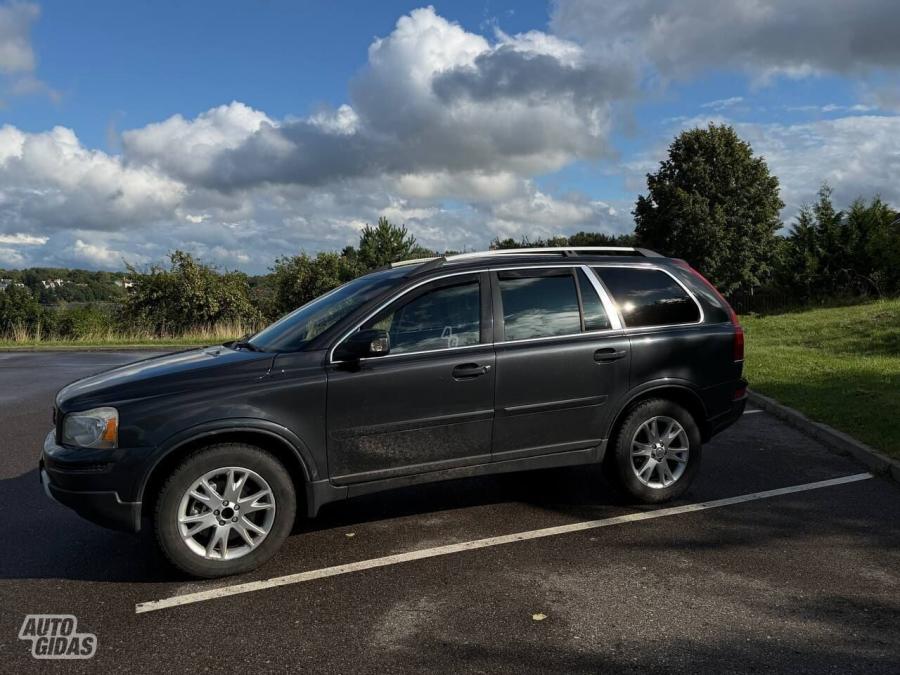Pelēks Volvo XC90 2010 Trakai, ar dzinēja tilpumu 2.40 L un nobraukumu 262 tūkst. km par 6500 €, foto 4 vietnē AUTOMOTO.COM.LV