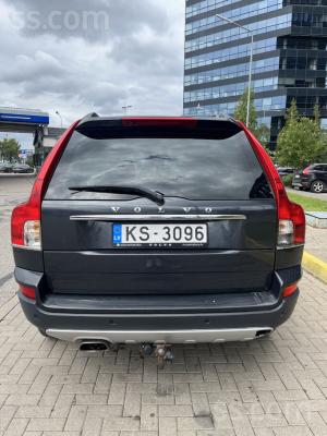 Grey Volvo XC90 2011 in Riga, with an engine capacity of 2.40 L and mileage of 321 thousand km for 9500 €, photo 4 on AUTOMOTO.COM.LV