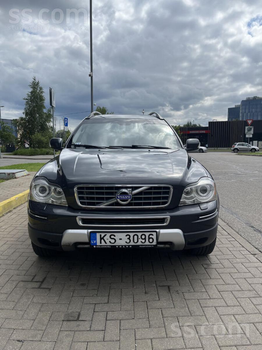 Grey Volvo XC90 2011 in Riga, with an engine capacity of 2.40 L and mileage of 321 thousand km for 9500 €, photo 6 on AUTOMOTO.COM.LV