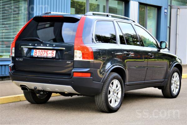 Pelēks Volvo XC90 2011 Rīga, ar dzinēja tilpumu 2.40 L un nobraukumu 290 tūkst. km par 6000 €, foto 7 vietnē AUTOMOTO.COM.LV