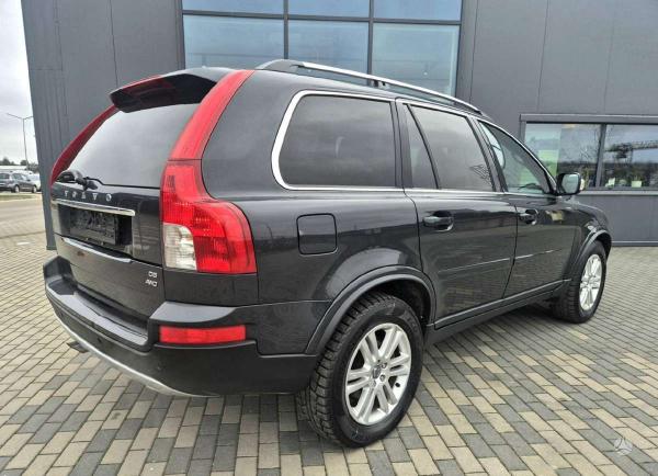 Pelēks Volvo XC90 2011 Šauļi, ar dzinēja tilpumu 3.20 L un nobraukumu 260 tūkst. km par 6350 €, foto 8 vietnē AUTOMOTO.COM.LV
