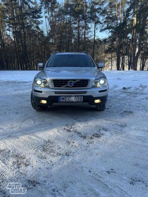 Pelēks Volvo XC90 2011 Viļņa, ar dzinēja tilpumu 2.40 L un nobraukumu 315 tūkst. km par 8800 €, foto  vietnē AUTOMOTO.COM.LV