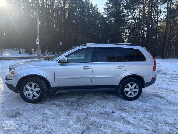 Pelēks Volvo XC90 2011 Viļņa, ar dzinēja tilpumu 2.40 L un nobraukumu 315 tūkst. km par 8800 €, foto 3 vietnē AUTOMOTO.COM.LV