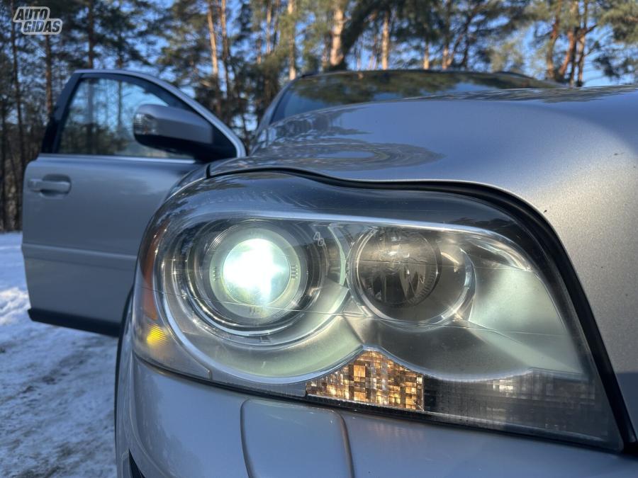Pelēks Volvo XC90 2011 Viļņa, ar dzinēja tilpumu 2.40 L un nobraukumu 315 tūkst. km par 8800 €, foto 7 vietnē AUTOMOTO.COM.LV