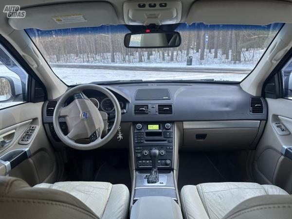 Pelēks Volvo XC90 2011 Viļņa, ar dzinēja tilpumu 2.40 L un nobraukumu 315 tūkst. km par 8800 €, foto 10 vietnē AUTOMOTO.COM.LV