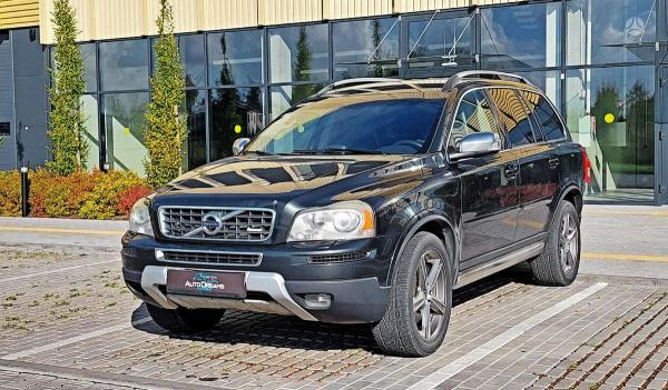 Grey Volvo XC90 2011 in Vilnius, with an engine capacity of 2.40 L and mileage of 437 thousand km for 8300 €, photo 1 on AUTOMOTO.COM.LV