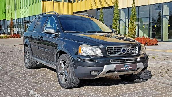 Grey Volvo XC90 2011 in Vilnius, with an engine capacity of 2.40 L and mileage of 437 thousand km for 8300 €, photo 4 on AUTOMOTO.COM.LV