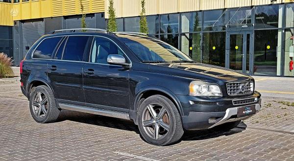 Grey Volvo XC90 2011 in Vilnius, with an engine capacity of 2.40 L and mileage of 437 thousand km for 8300 €, photo 5 on AUTOMOTO.COM.LV